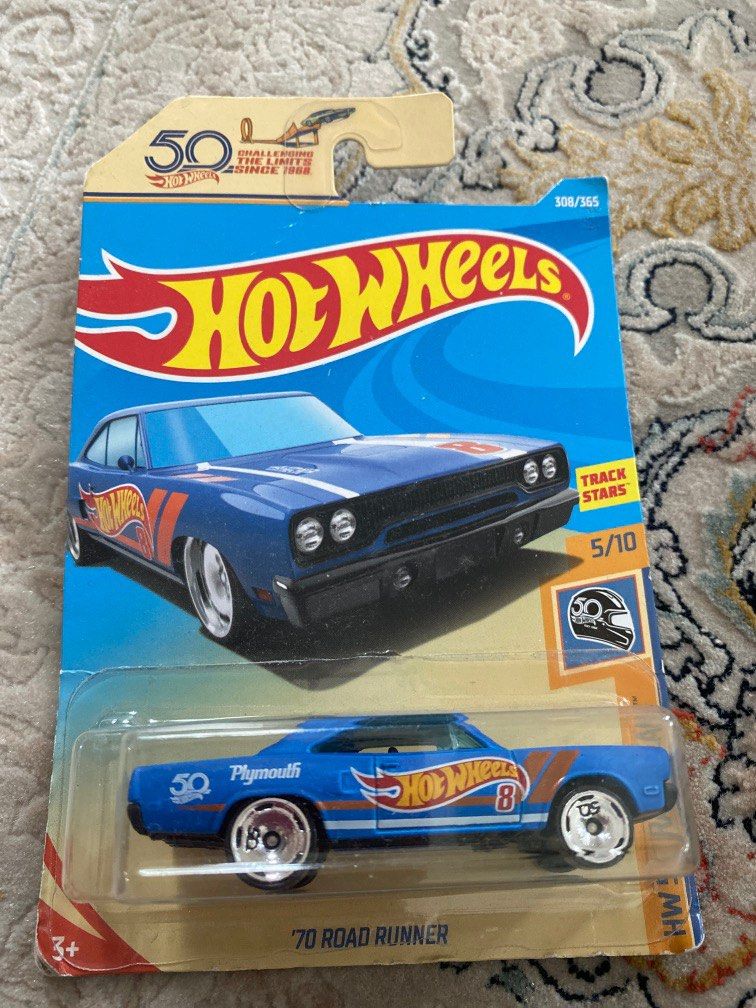 70 Road Runner Hotwheels, Hobbies & Toys, Toys & Games on Carousell