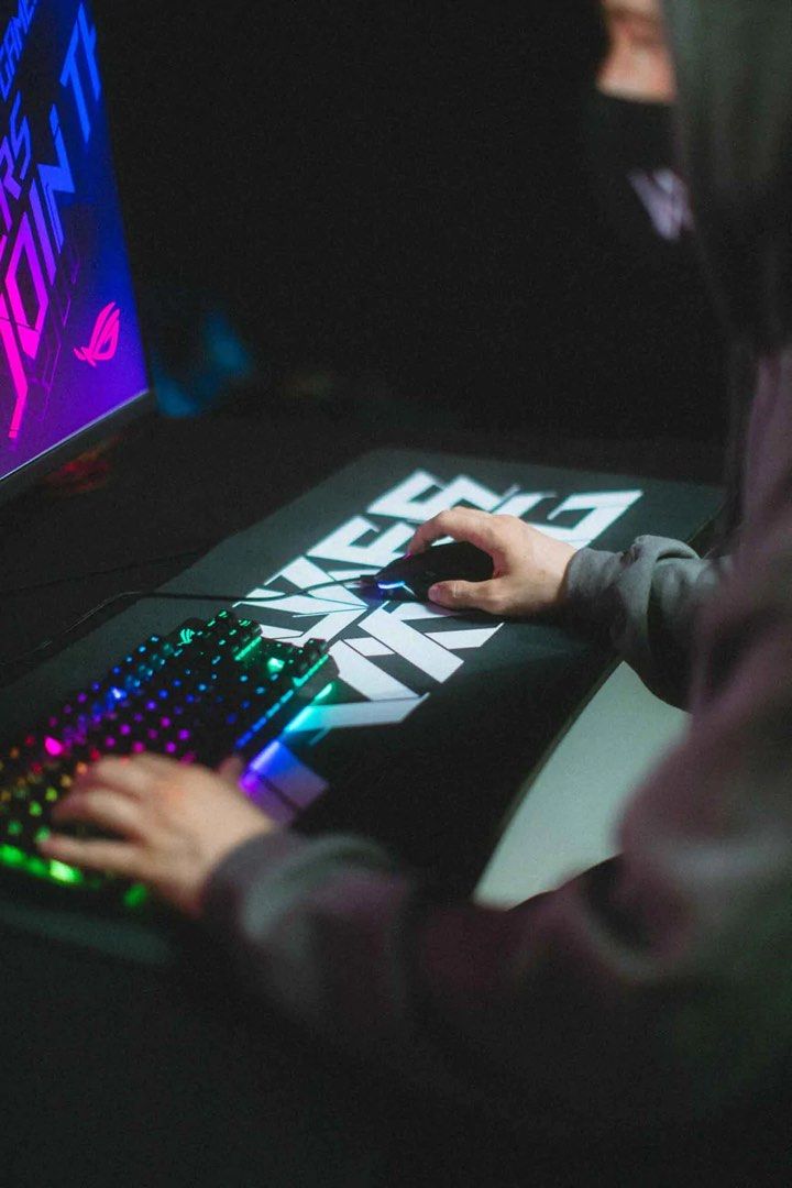 官方商品原裝Alan Walker WALKER GAMING MOUSEPAD, 電腦＆科技, 電腦周邊及配件, 電腦滑鼠及相關產品 ...