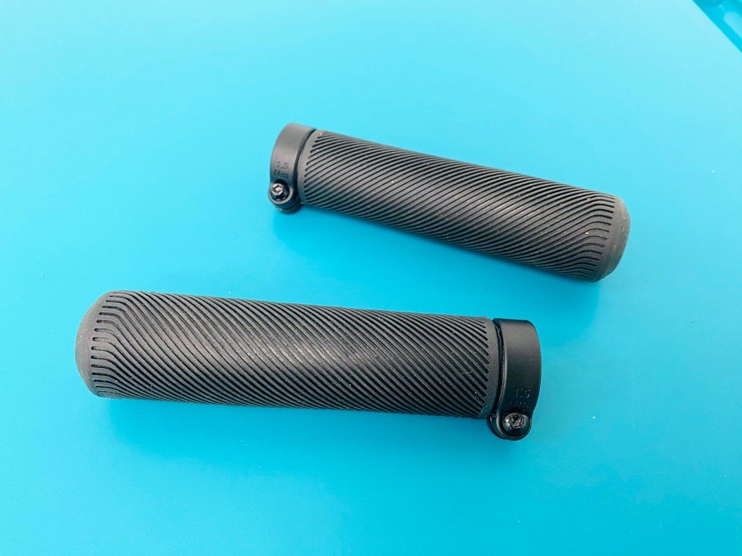 Brompton original grips, Sports Equipment, Bicycles & Parts, Parts ...