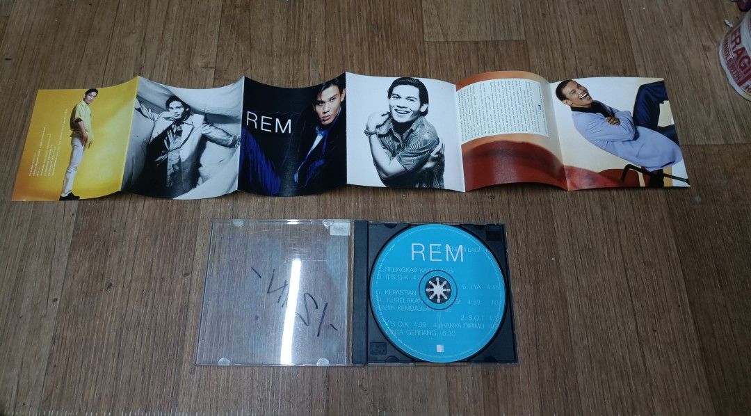CD REM @ 1997 WARNER MUSIC MALAYSIA SDN BHD.., Hobbies & Toys, Music ...