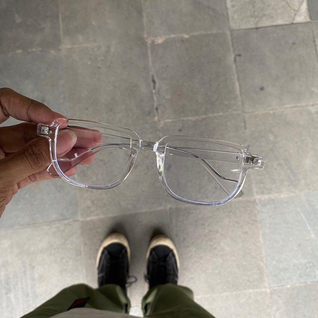 Charmant Frame Clear-Clear, Fesyen Wanita, Aksesoris di Carousell