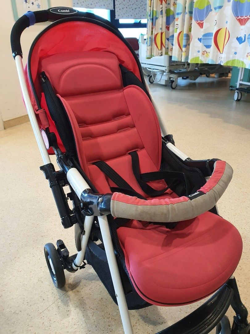 Combi urban walker lite, Babies & Kids, Going Out, Strollers on Carousell