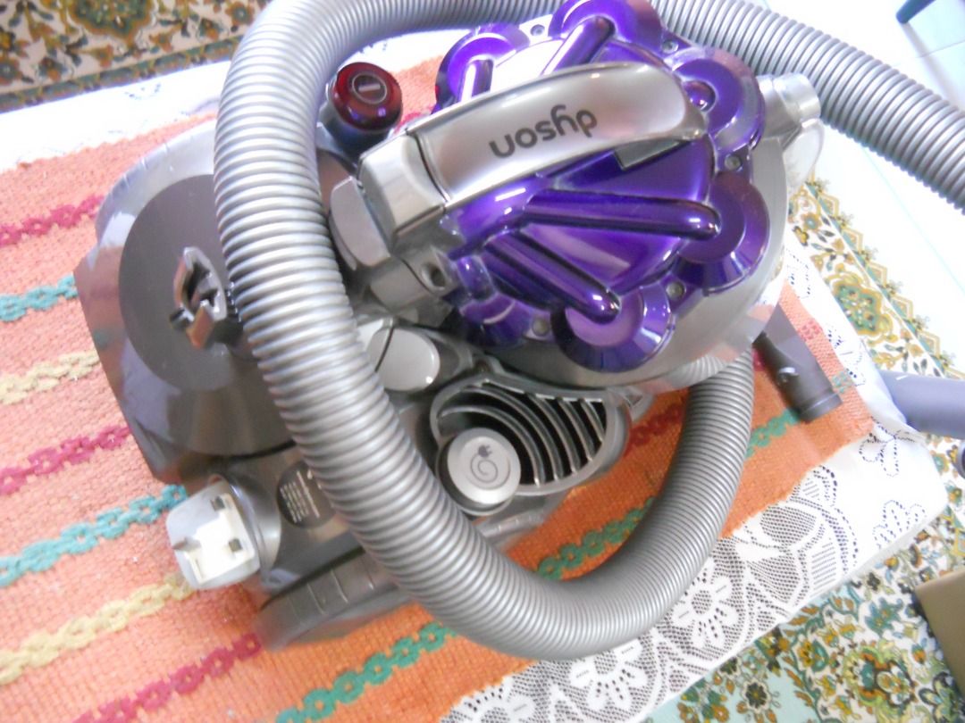 DYSON DC29 ALLERGY Powerful Vacuum Cleaner, Everything Else, Others on ...