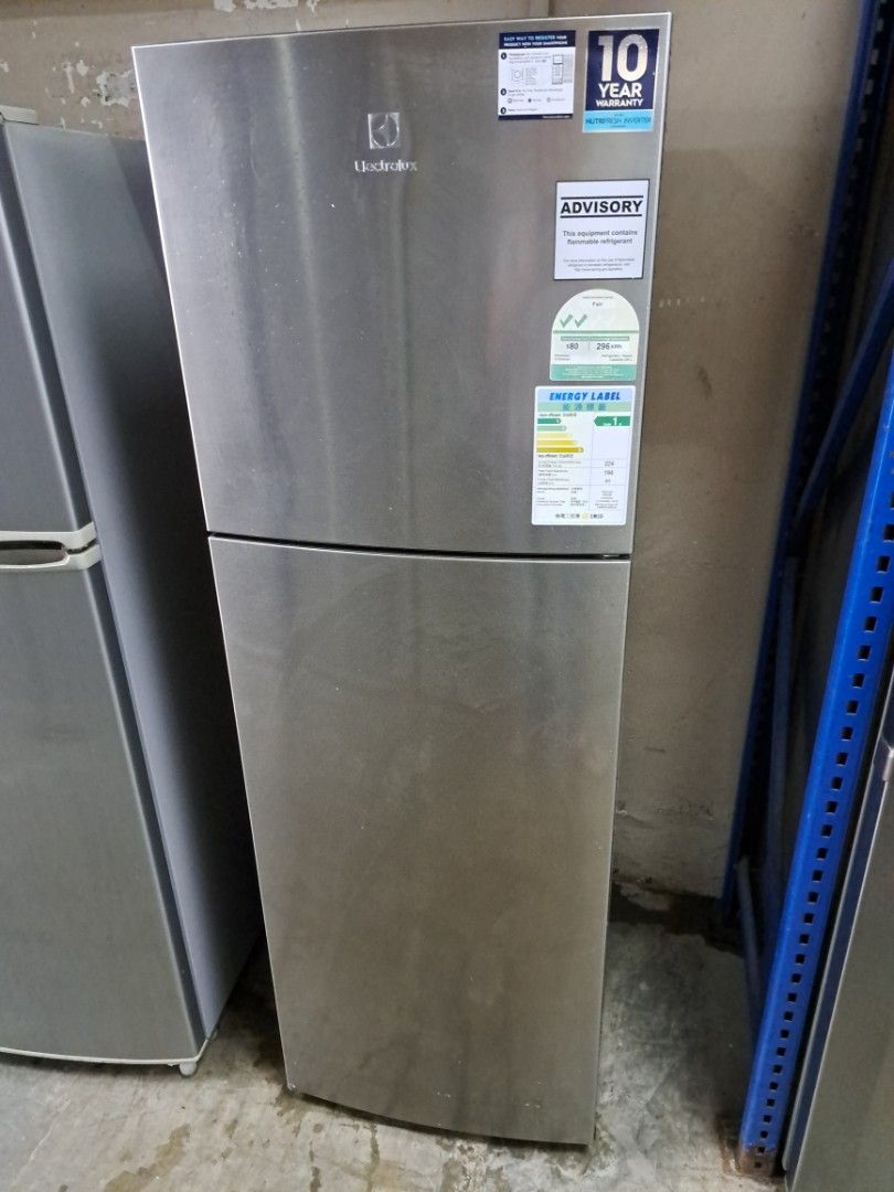 Electrolux Refrigerator Fridge inverter 256L net warranty 2months, TV ...