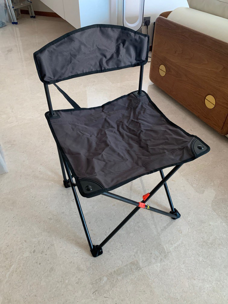 Field chair, Sports Equipment, Hiking & Camping on Carousell