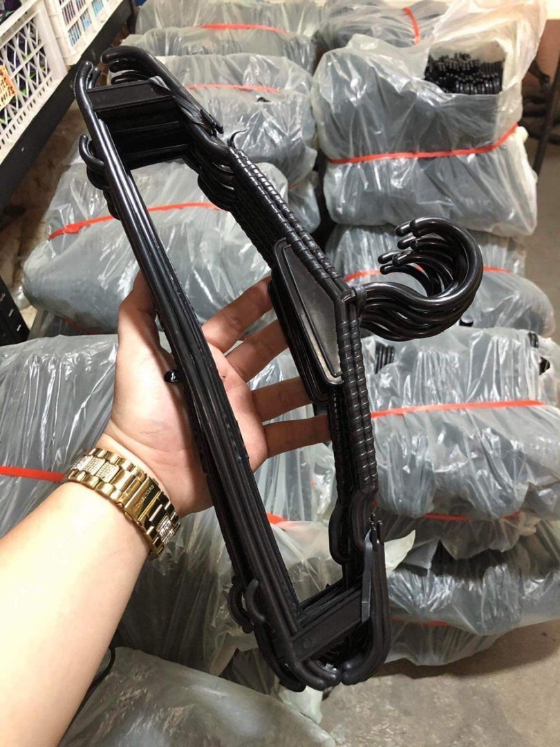 Flexible Hanger, Furniture & Home Living, Home Improvement ...