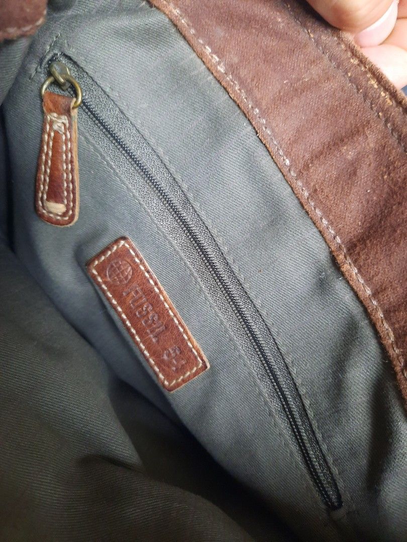 Fossil 54 Genuine Leather Body /Sling Bag (not filson), Men's Fashion ...