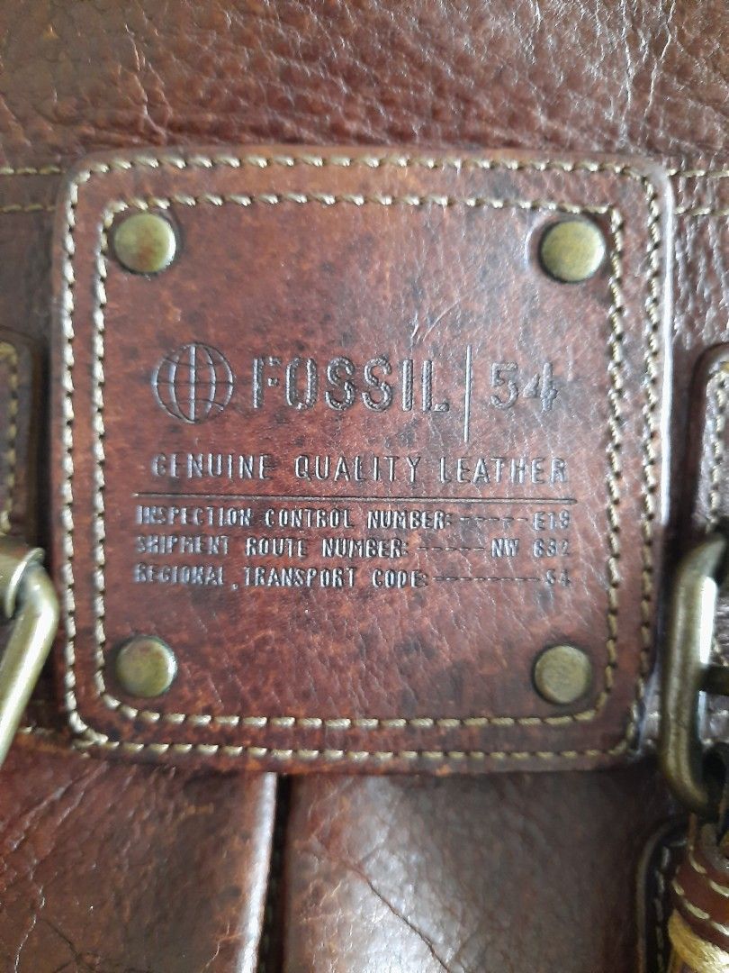 Fossil 54 Genuine Leather Body /Sling Bag (not filson), Men's Fashion ...