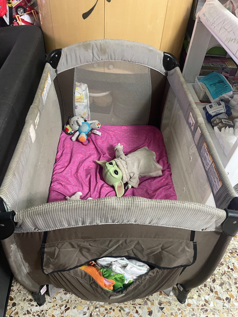 Free baby cot, Babies & Kids, Baby Nursery & Kids Furniture, Cots ...