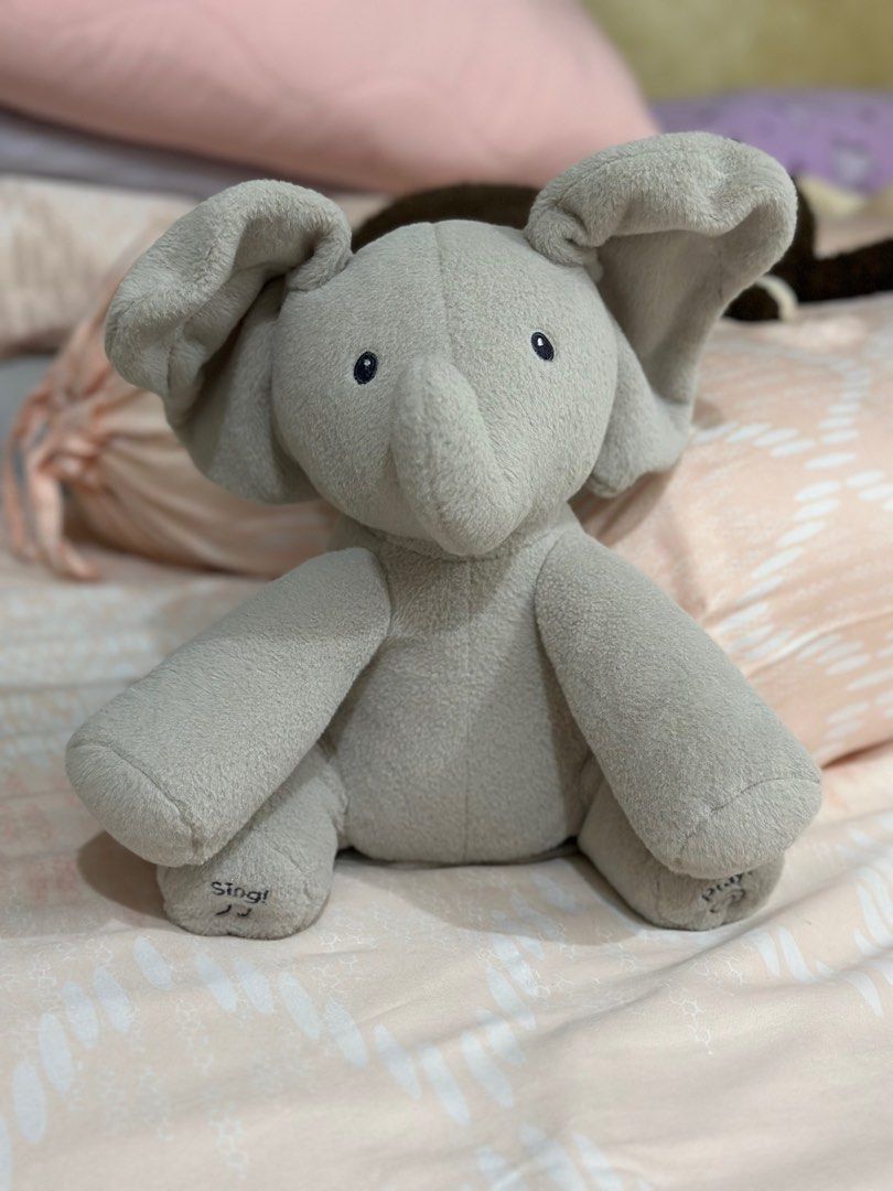 Gund Flappy The Elephant, Bayi & Anak, Mainan & Baby Walker di Carousell