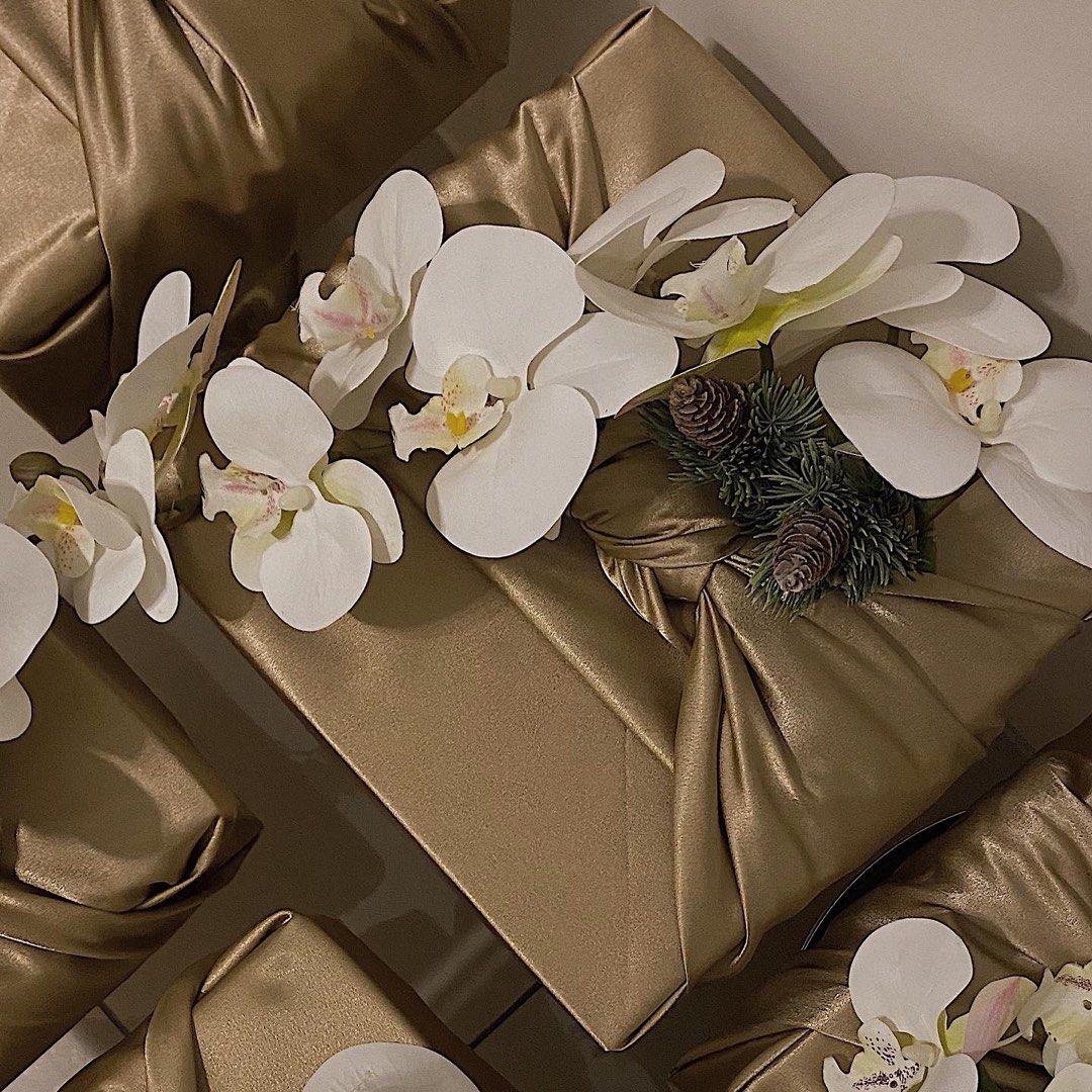 Hantaran wrap (hidden hantaran), Hobbies & Toys, Stationery & Craft ...