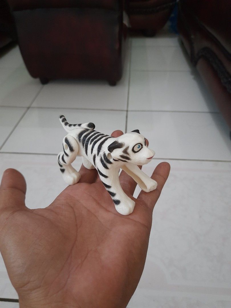 Happy meal tiger leap hu (the secret life of pets 2), Toys ...