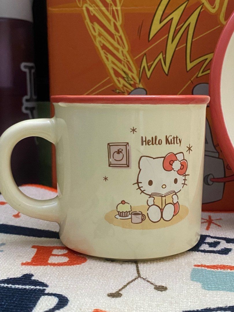 Hello Kitty Reading Set, Furniture & Home Living, Kitchenware ...