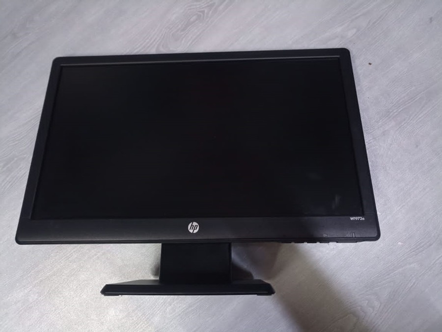 HP W1972a 19 inch LED Backlit LCD Monitor, Computers & Tech, Laptops ...