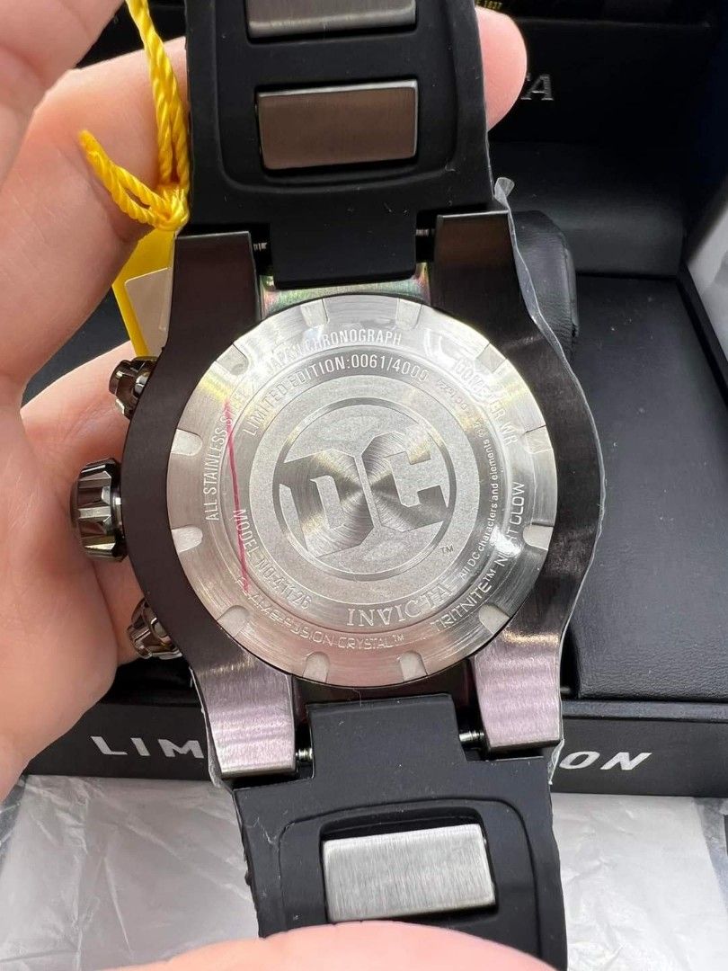 INVICTA BATMAN, Men's Fashion, Watches & Accessories, Watches on Carousell