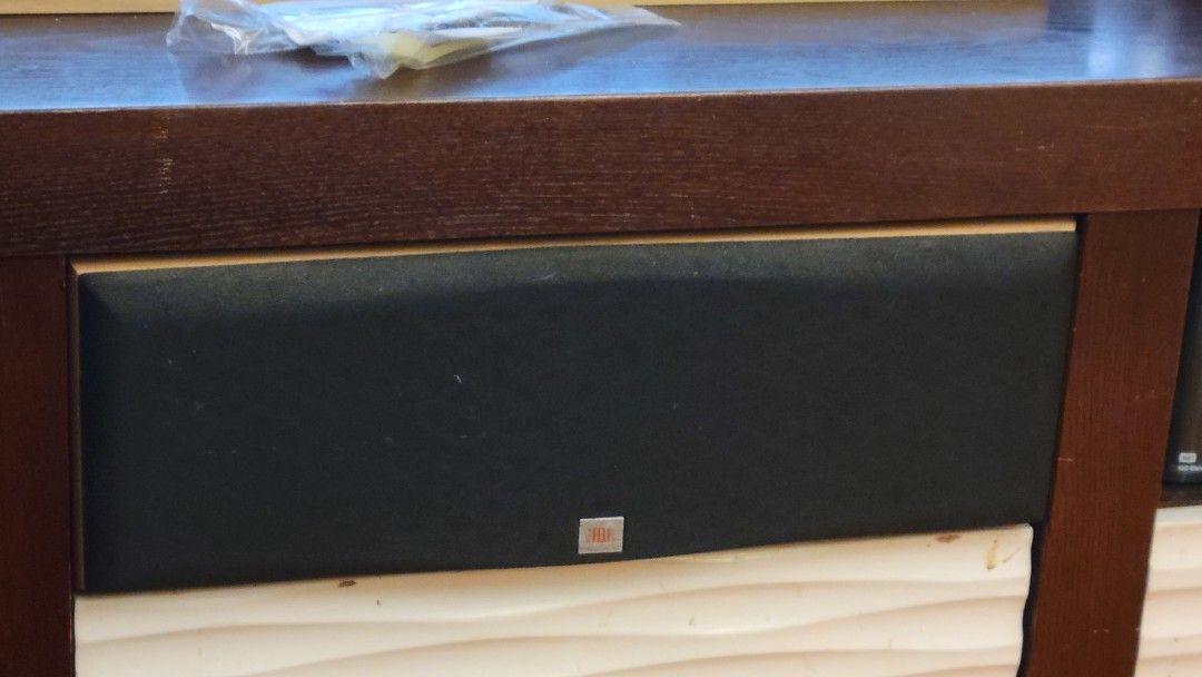 JBL Northridge E Series EC35 中置喇叭, 音響器材, Soundbar、揚聲器、藍牙喇叭、耳擴 - Carousell