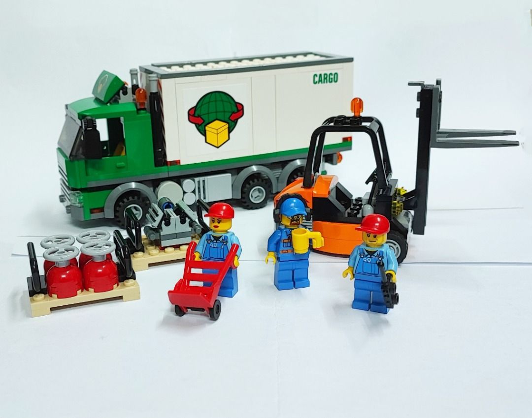 Lego city 60020 樂高 積木 Cargo Truck , 興趣及遊戲, 玩具 & 遊戲類 - Carousell