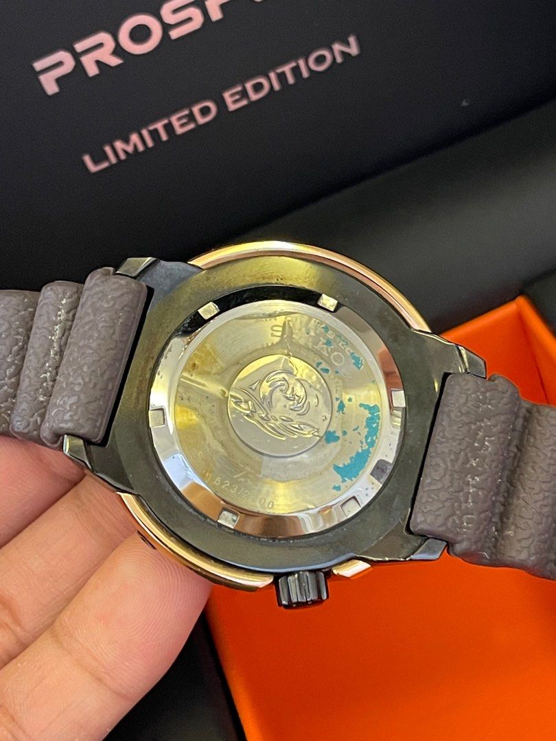 Limited Edition Seiko Prospex Gold Fin, Men's Fashion, Watches ...