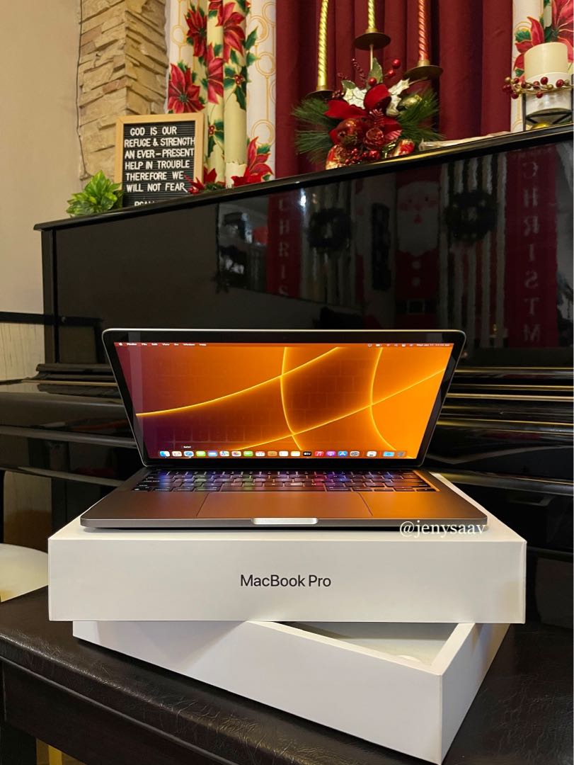 Macbook Pro M1 8gb/256gb (55 cycle count), Computers & Tech, Laptops & Notebooks on Carousell