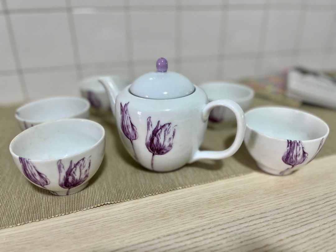 Marie Claire tea set (teapot + 5 cups), Furniture & Home Living ...