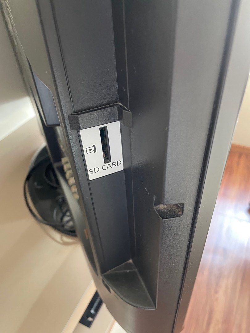 Panasonic 32 LCD- No remote, TV & Home Appliances, TV & Entertainment ...