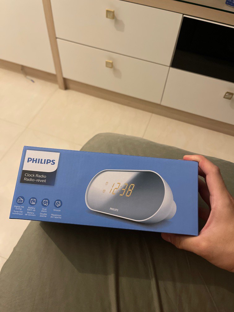 Philips Clock Radio, Audio, Soundbars, Speakers & Amplifiers on Carousell