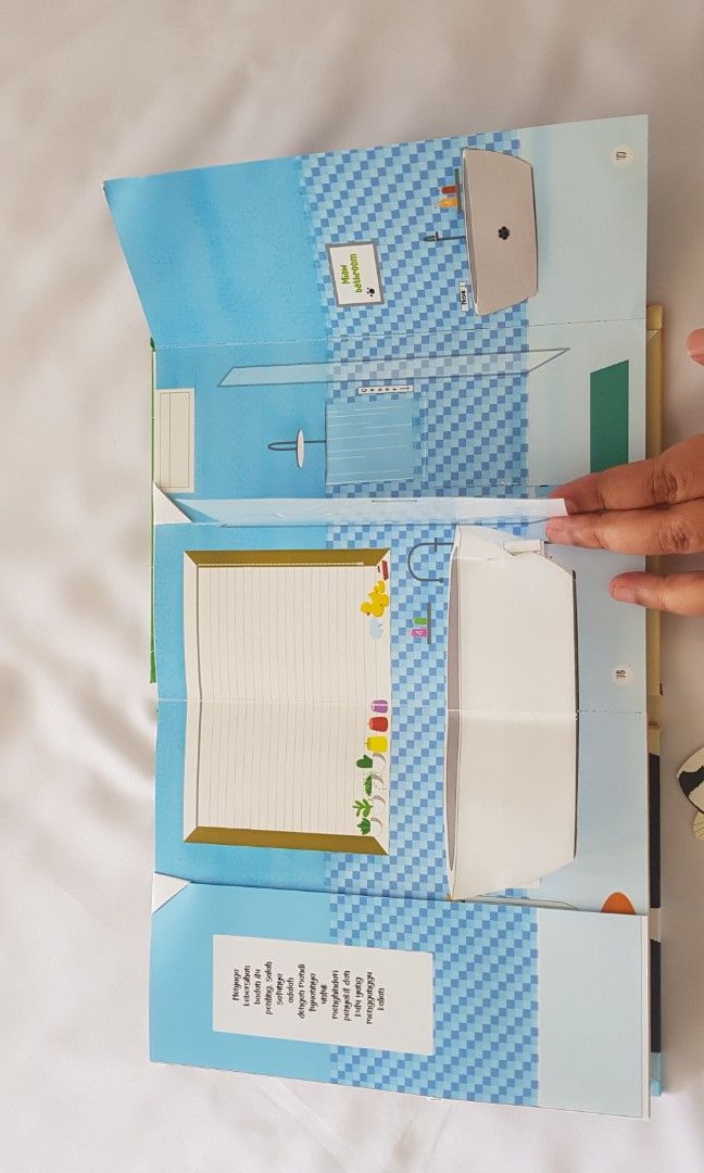 Pop up & activity book sample, Buku & Alat Tulis, Buku Anak-Anak di ...