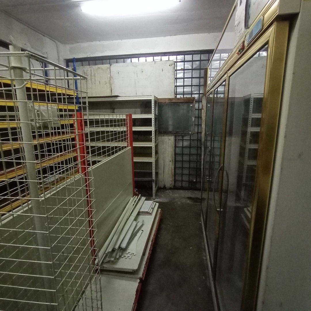 Rak display Kedai runcit Dan rak display kaca, Services, Home Services ...