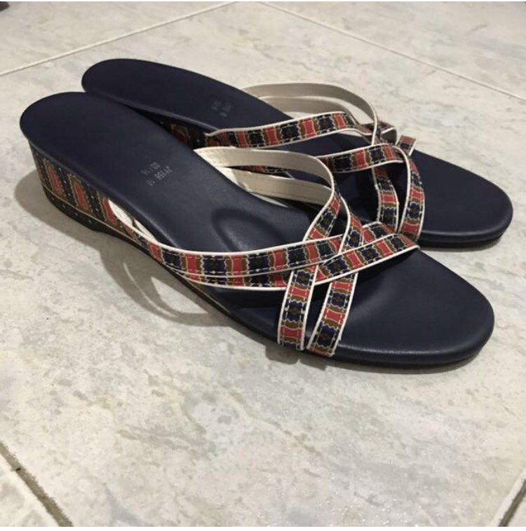 Sandel, Women's Fashion, Footwear, Sandals on Carousell