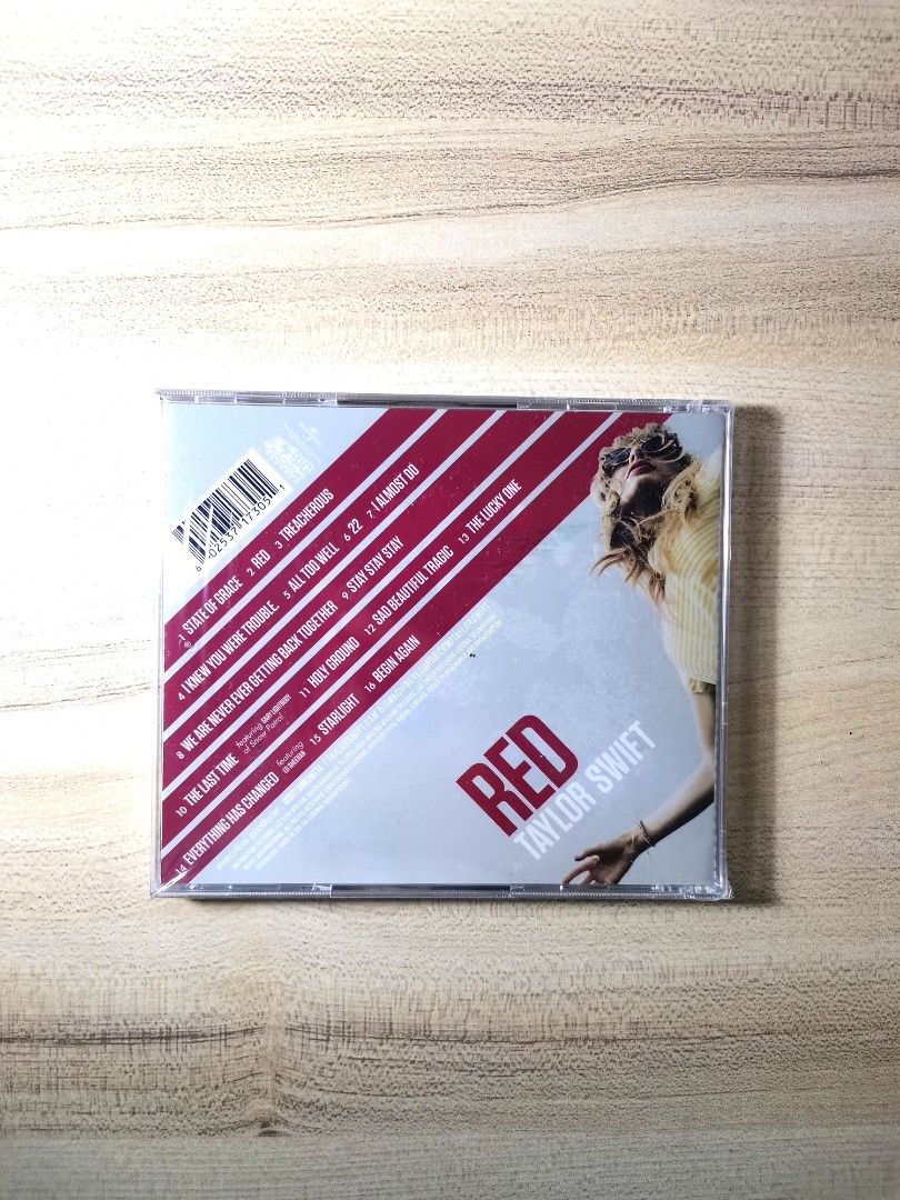 SEALED: TAYLOR SWIFT- RED CD ALBUM (NOT VINYL LP PLAKA), Hobbies & Toys ...