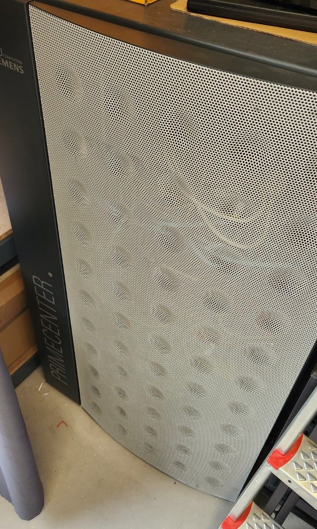 Server Rack Primecenter, 電腦＆科技, 商務用科技產品 - Carousell