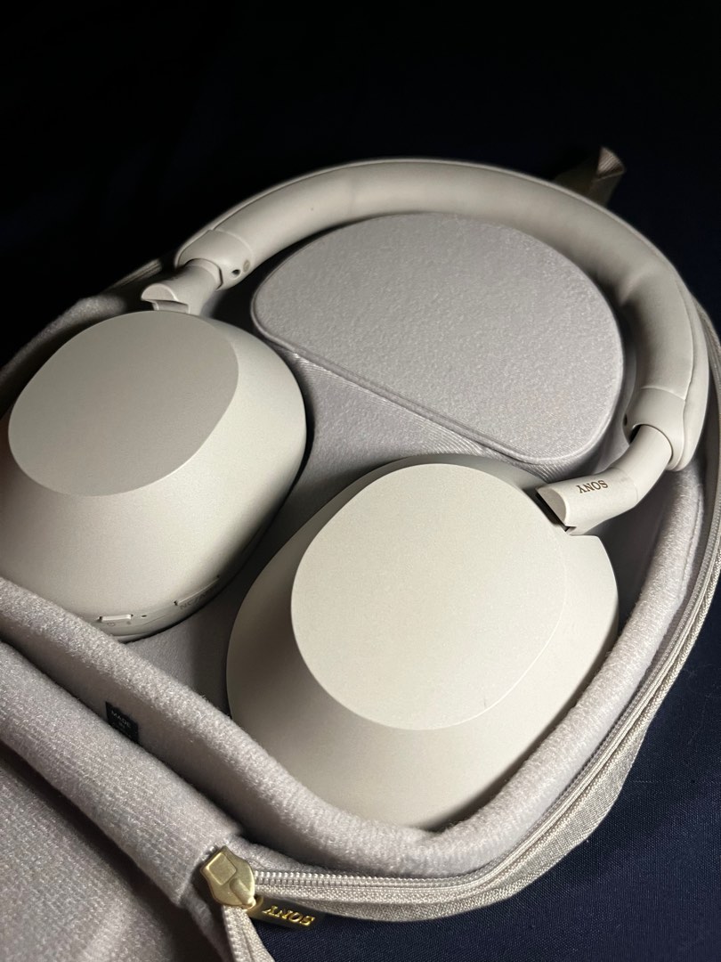 Sony Headphones XM5, Audio, Headphones & Headsets on Carousell
