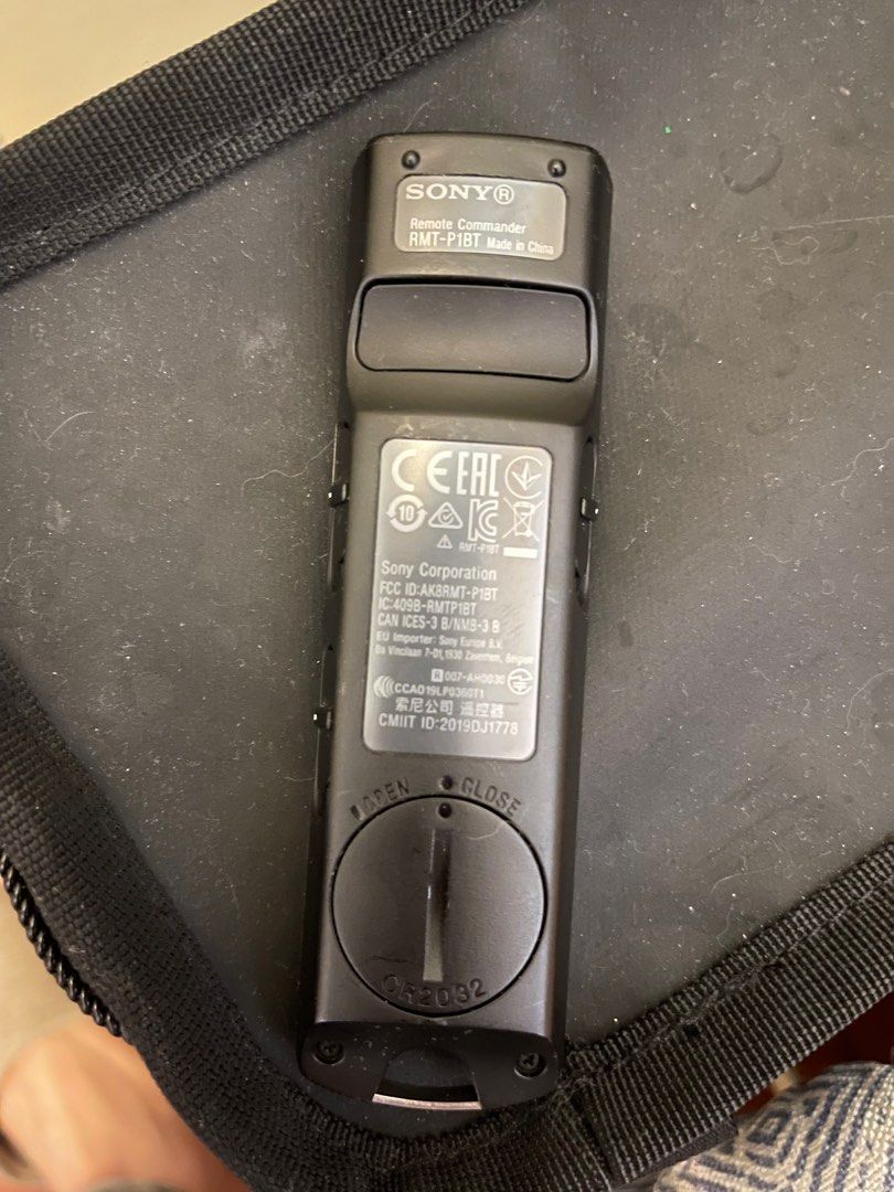 Sony remote commander RMT-P1BT, 攝影器材, 攝影配件, 其他攝影配件 - Carousell