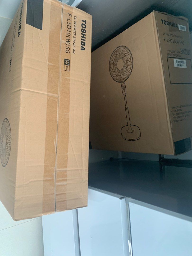 Standing Fan. TOSHIBA F-LSD10 (W) SG 16" STAND FAN WITH REMOTE CONTROL ...
