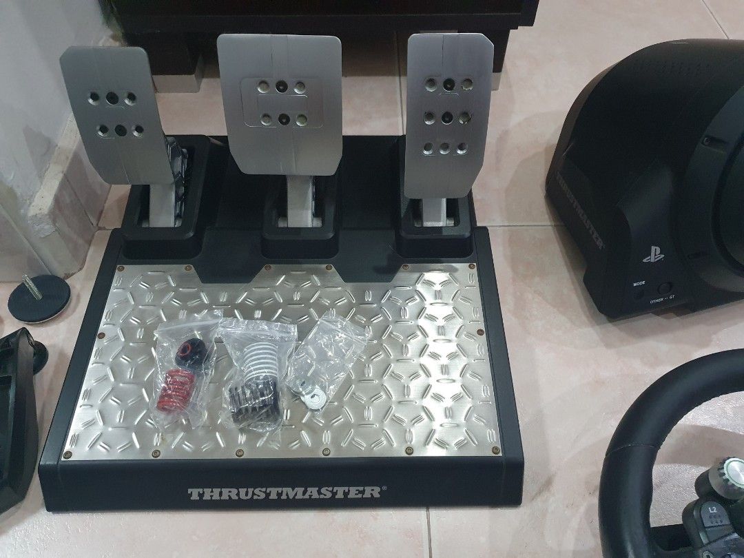 Thrustmaster T-GT with TLCM pedals & wheelstand, Video Gaming, Gaming ...