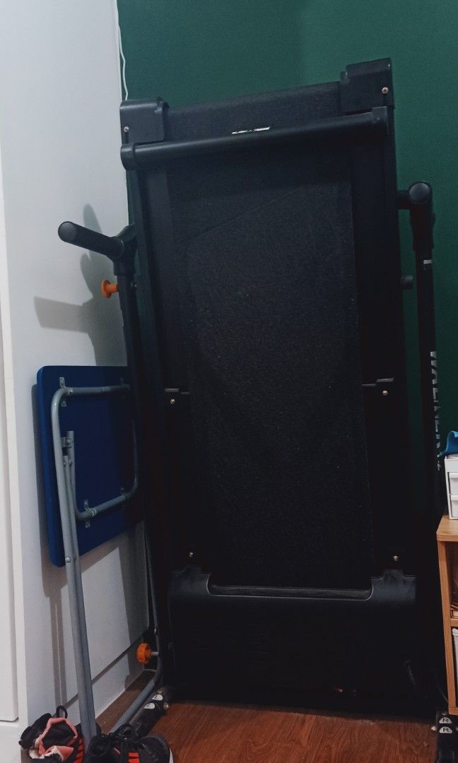 Trax walking treadmill, Sports Equipment, Exercise & Fitness, Cardio ...