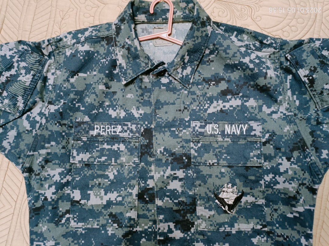 US Navy Working Uniform (NWU) Type II Navy Bluberry, Men's Fashion ...