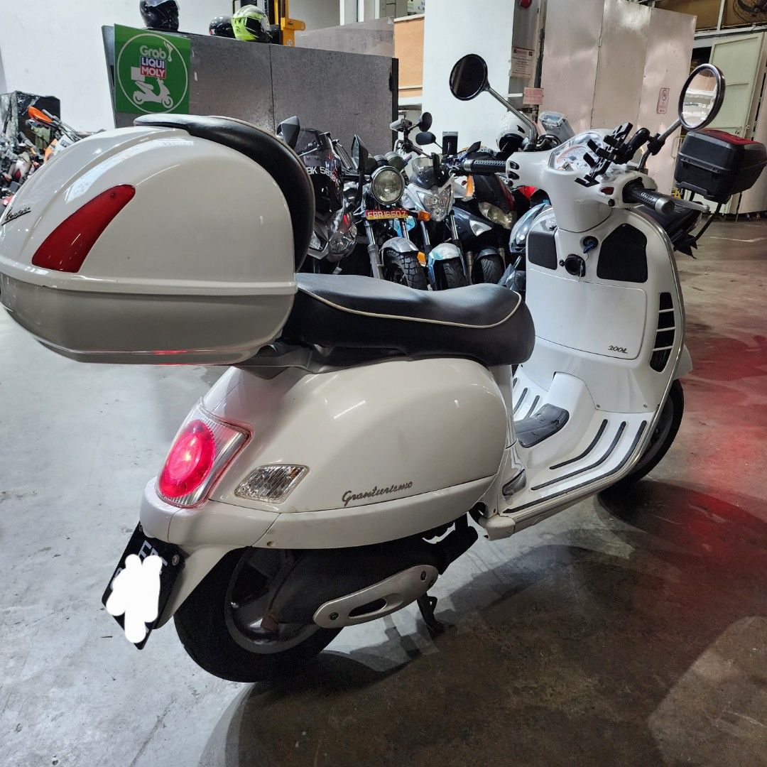 Vespa GT200, Motorcycles, Motorcycles for Sale, Class 2B on Carousell
