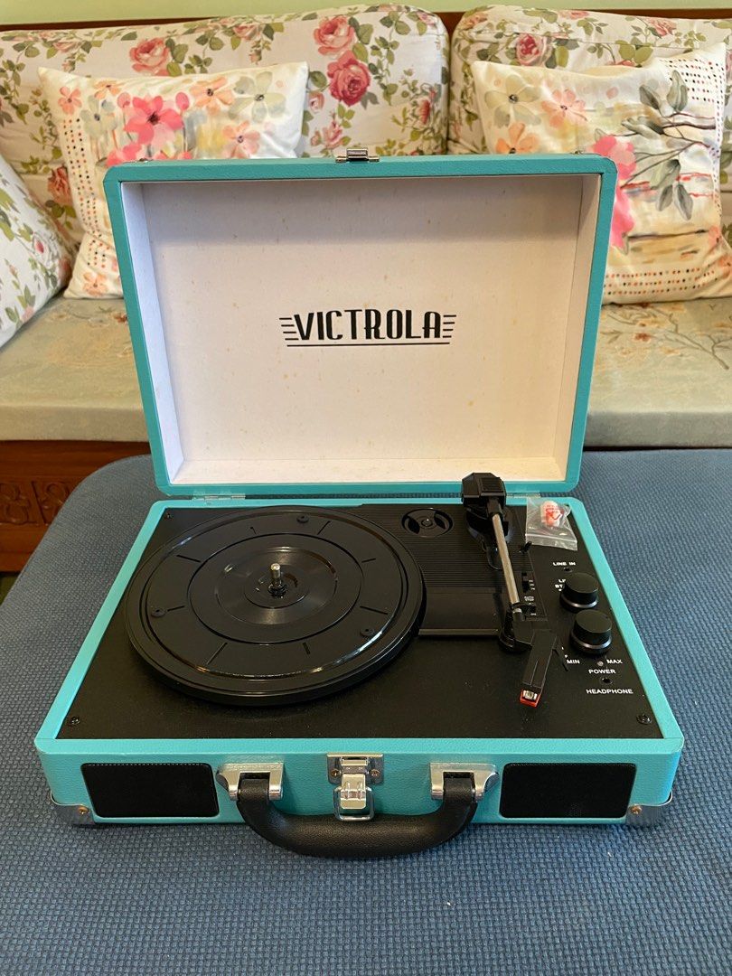 VICTROLA record player Bluetooth, Audio, Portable Music Players on ...