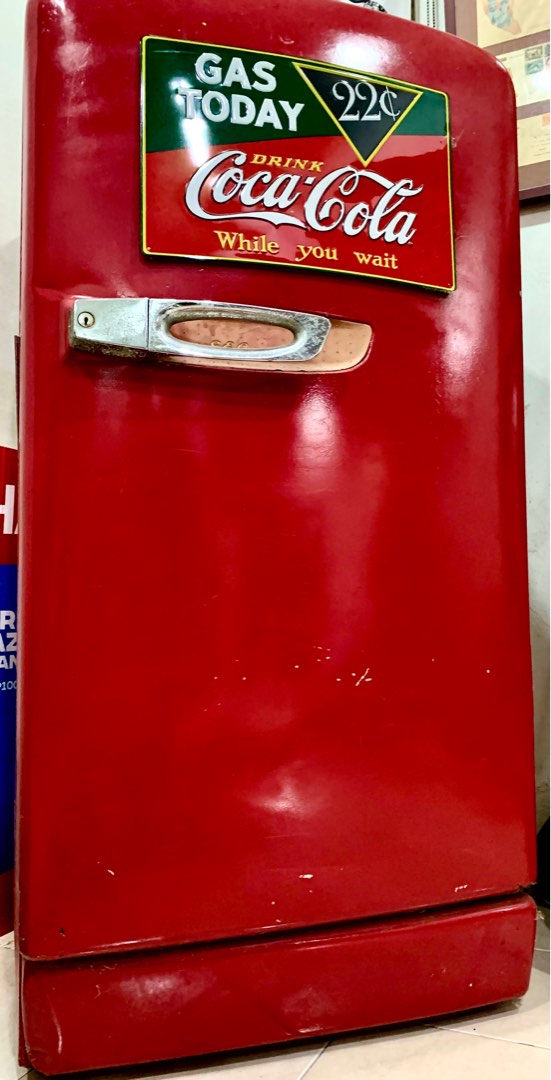 Vintage GEC Fridge. Not functioning. Great for display. Minat PM ...
