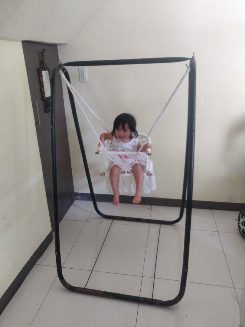 White Duyan Swing Masinsin (stand not included), Babies & Kids, Baby ...