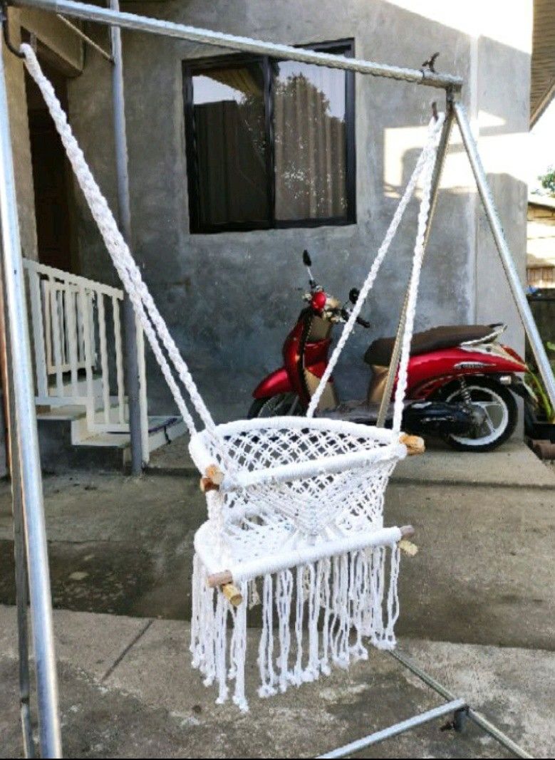 White Duyan Swing Masinsin (stand not included), Babies & Kids, Baby ...