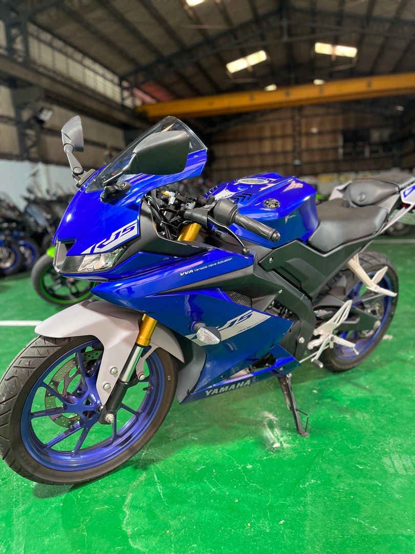 YAMAHA R15, 機車, 重機在旋轉拍賣