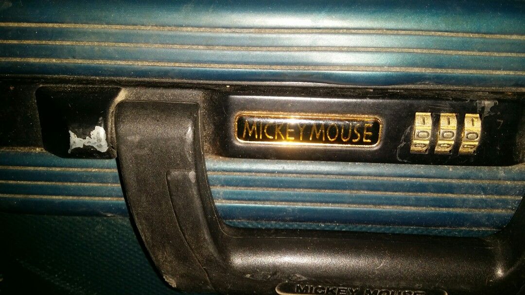 30 inch luggage, Disney Mickey Mouse, security number lock, 21 inch ...