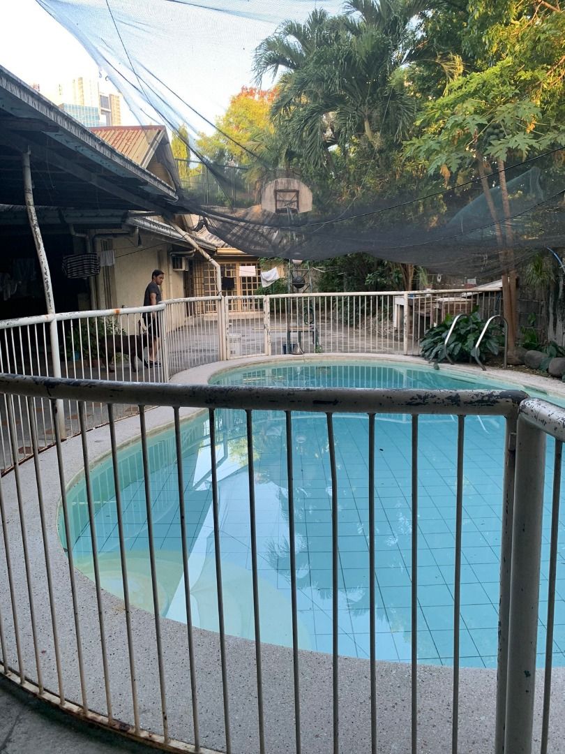 6BR House and Lot with Swimming Pool in WHITE PLAINS, QUEZON CITY ...