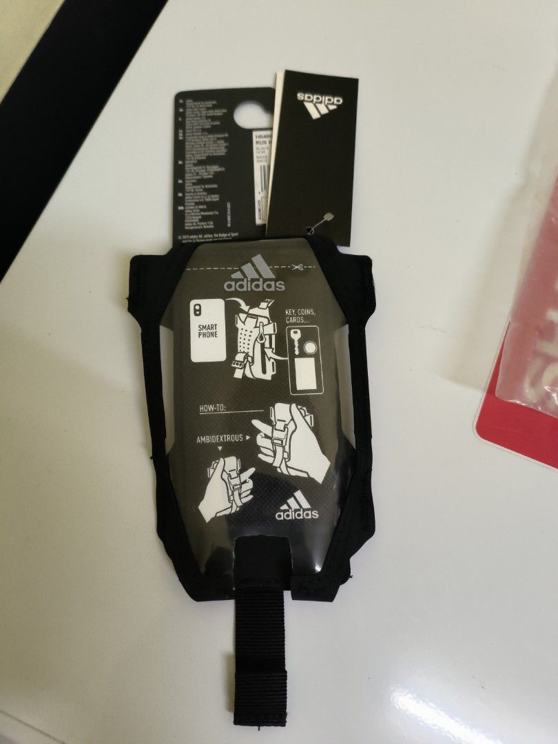 Adidas run handy case, Sports Equipment, Other Sports Equipment and ...