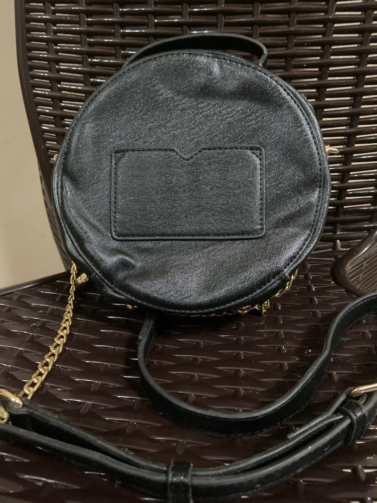 Beibaobao Round Sling Bag, Women's Fashion, Bags & Wallets, Cross-body ...