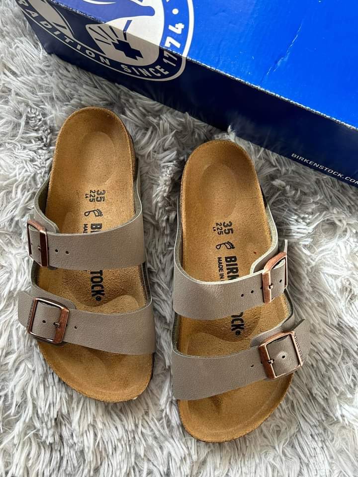 Birkenstock Arizona BS Stone, Announcements on Carousell