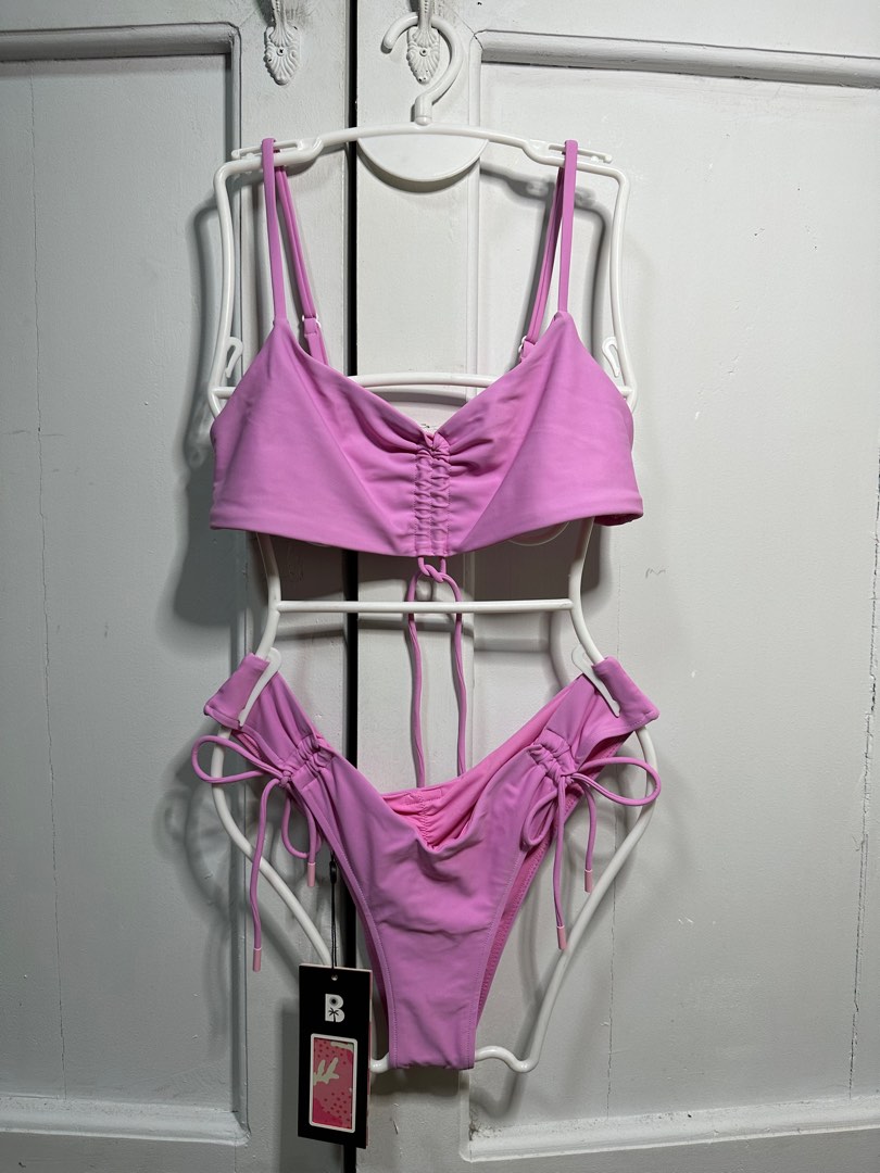 Blackbough Swim Leni Swim, Women's Fashion, Swimwear, Bikinis ...