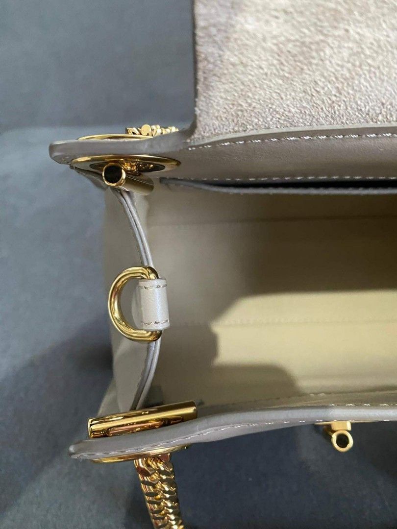 Chloe Mini Annie in Shoulder Bag ( New Model), Luxury, Bags & Wallets ...
